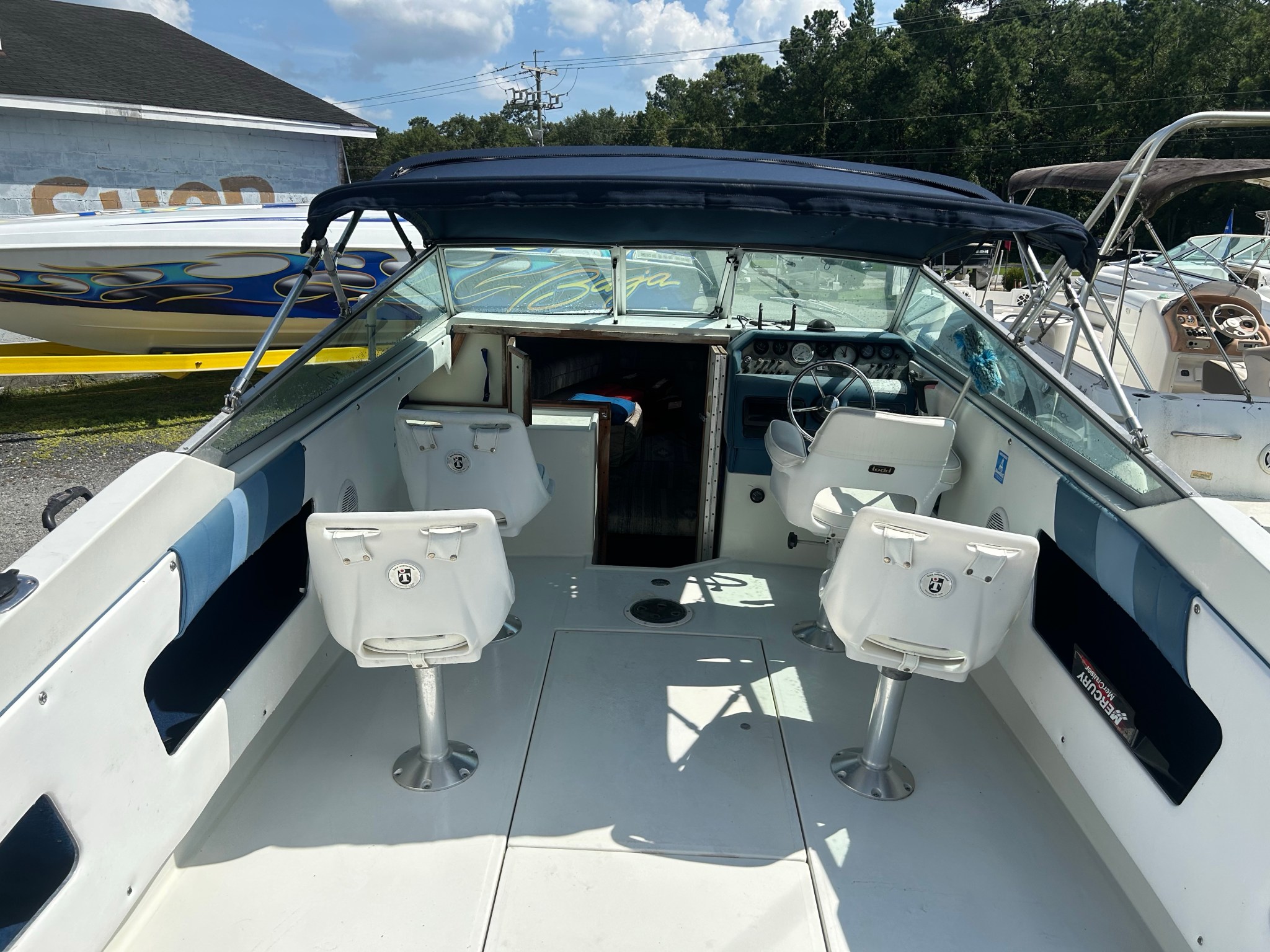 SEA RAY 22 FT CUDDY CABIN – Land & Sea Classics