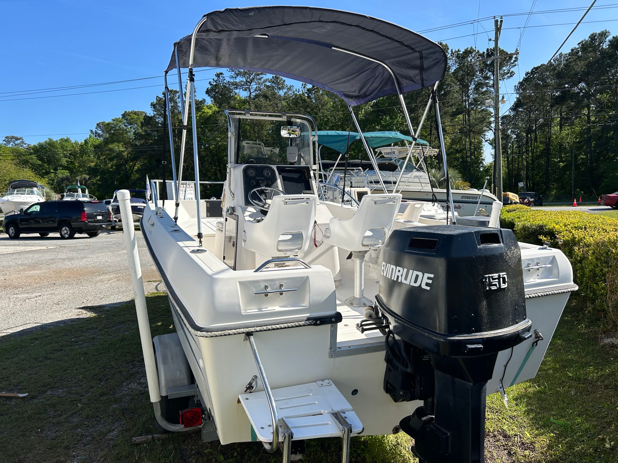 HYDRA SPORT 19 FT CENTER CONSOLE – Land & Sea Classics