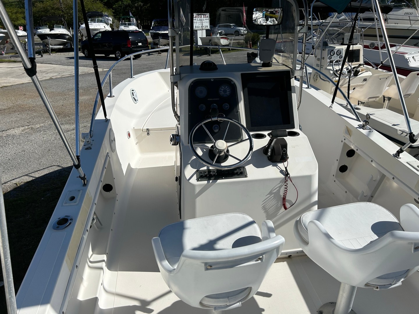 HYDRA SPORT 19 FT CENTER CONSOLE – Land & Sea Classics